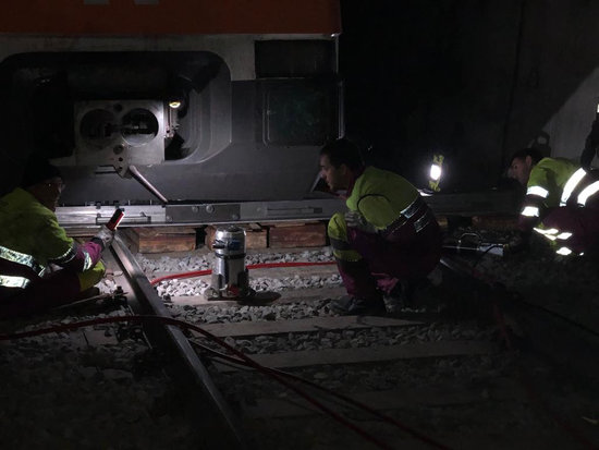 Work to put derailed Toses train back on tracks underway