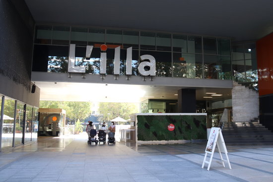 Shopping malls to reopen at 30% capacity from Monday