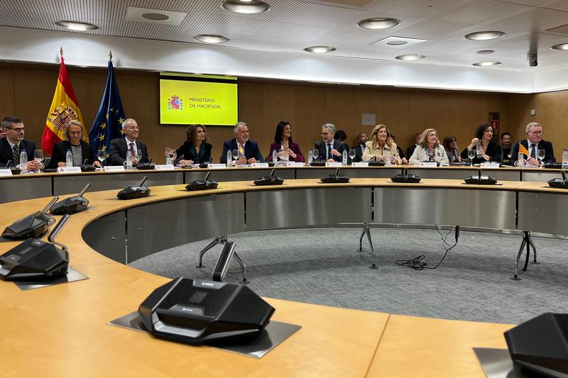 Spain and regions meet to launch overhaul of funding system